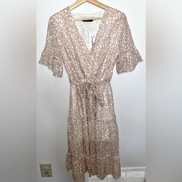 Simplee Apparel | Dresses | Simplee Small Blush And Cream Dress | Poshmark